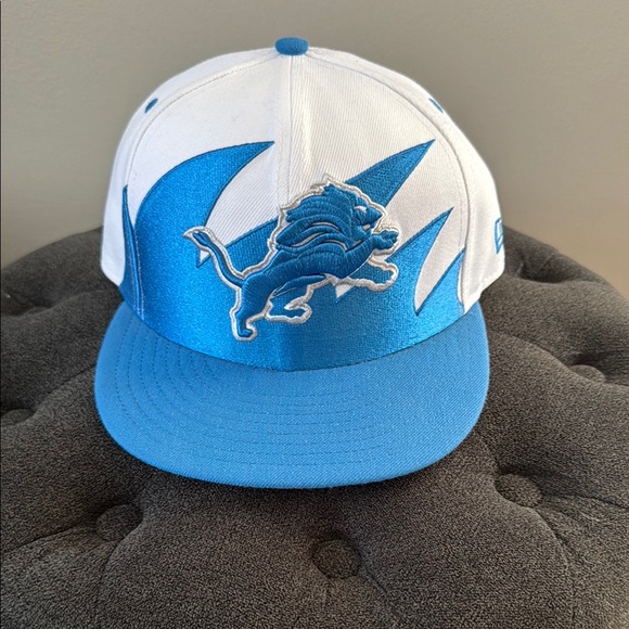 Accessories | White And Blue Cap With Lion Logo | Poshmark
